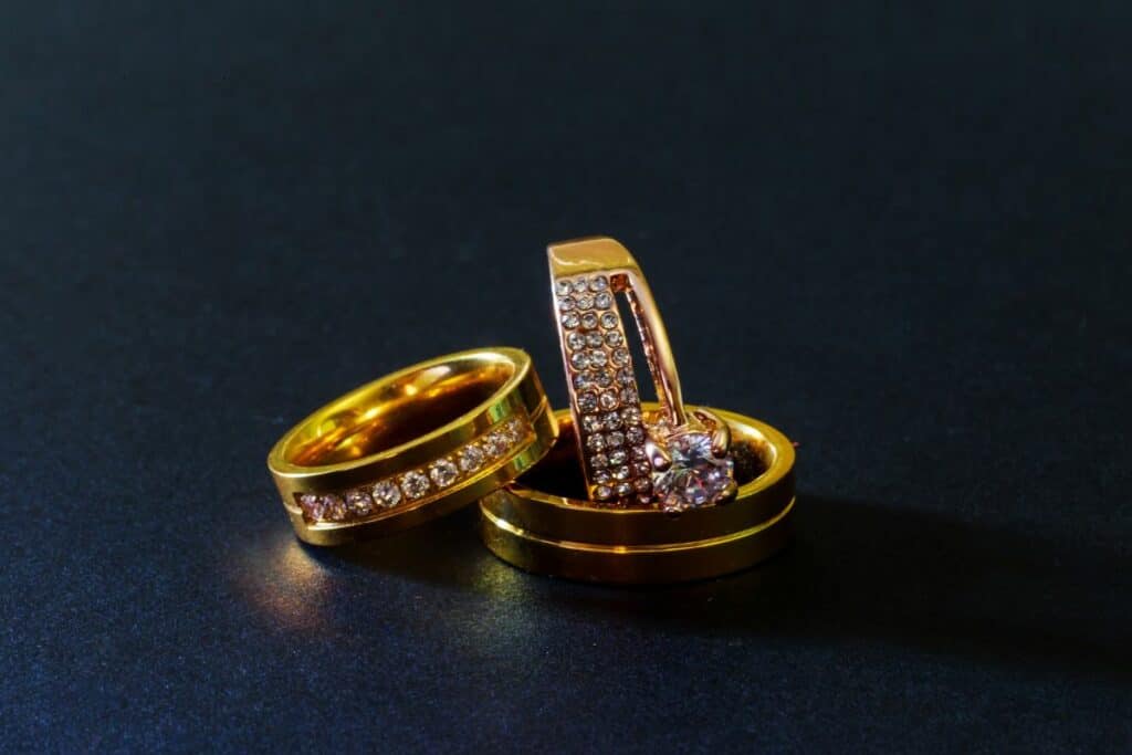 15 Beautiful Gold Wedding Rings For Your Big Day - Magical Day Weddings