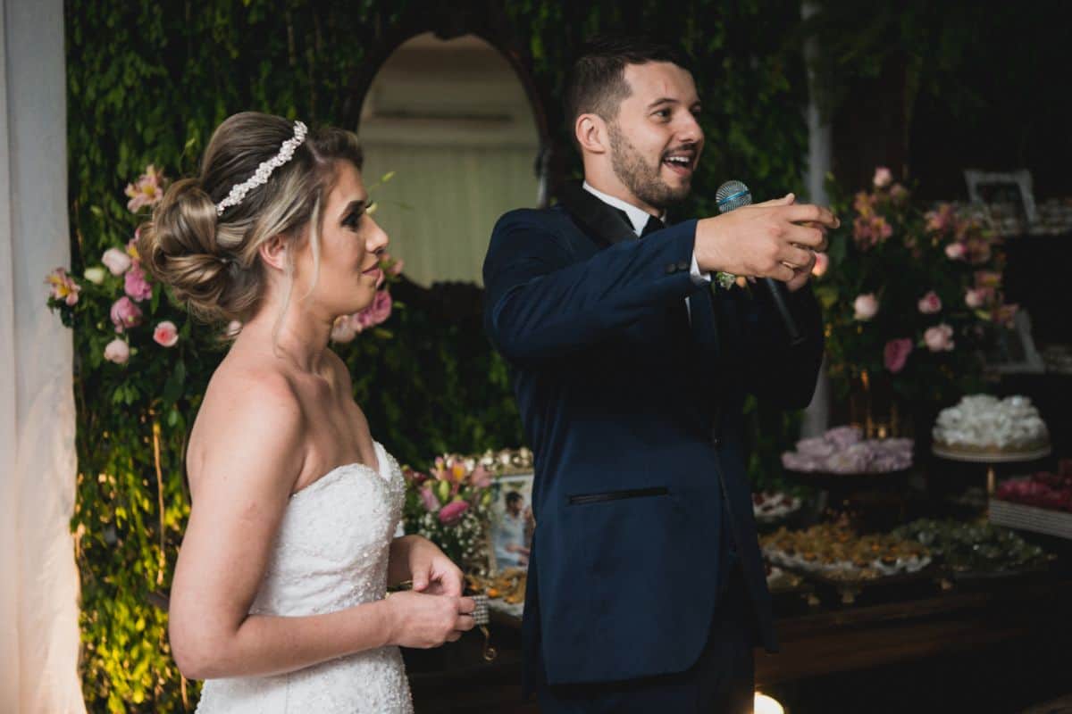 75 Funny Wedding Jokes to Keep Your Guests Entertained - Magical Day ...