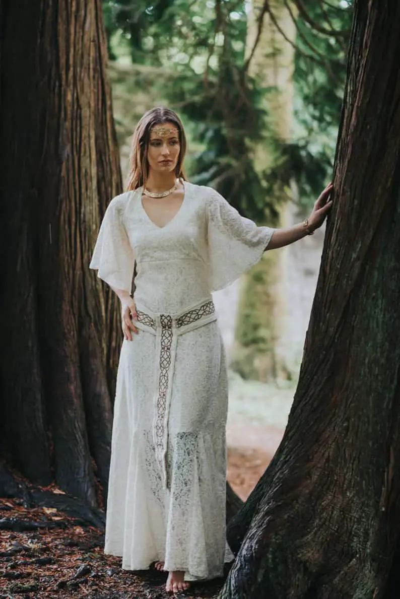 13 Elegant Celtic Wedding Dresses For The Romantic Bride - Magical Day ...