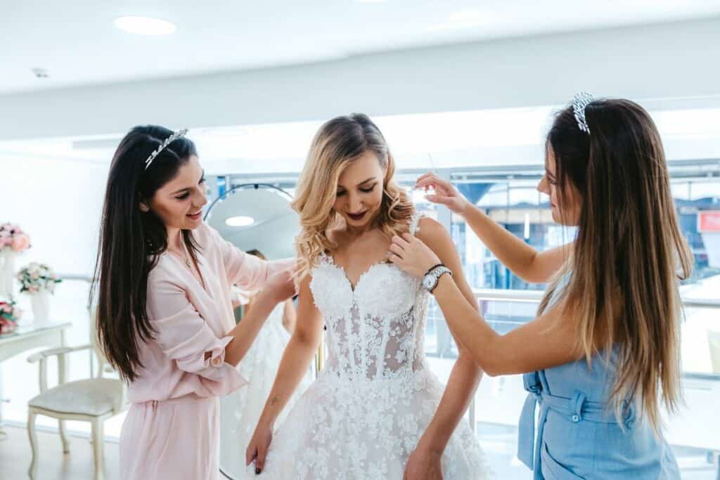 6 Insider Tips for Trying on Wedding Dresses Without Committing to a ...